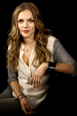 Tracy Spiridakos Poster #2350909 - CelebPoster.com